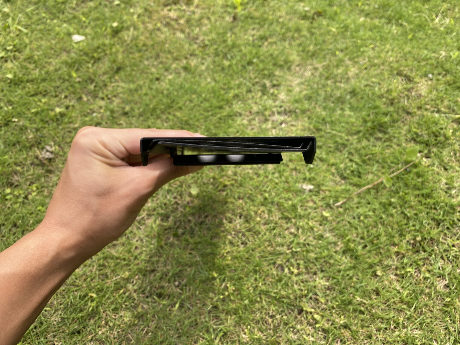 【アルミULテーブル】なんと178g!?超軽量&コンパクトな最強ソロテーブル！ | あきとぶ