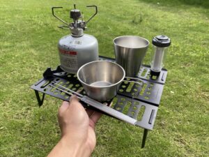 【アルミULテーブル】なんと178g!?超軽量&コンパクトな最強ソロテーブル！ | あきとぶ