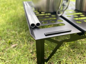 【アルミULテーブル】なんと178g!?超軽量&コンパクトな最強ソロテーブル！ | あきとぶ